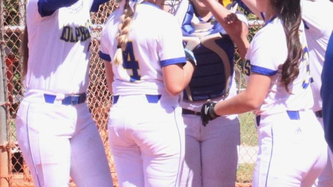 Softball Lady Fins win three in a row | FL Keys News